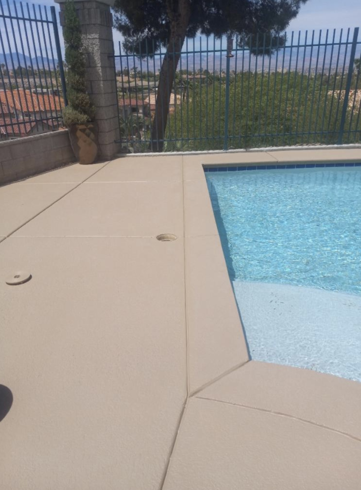 Pool Decks / Pool Deck Coatings